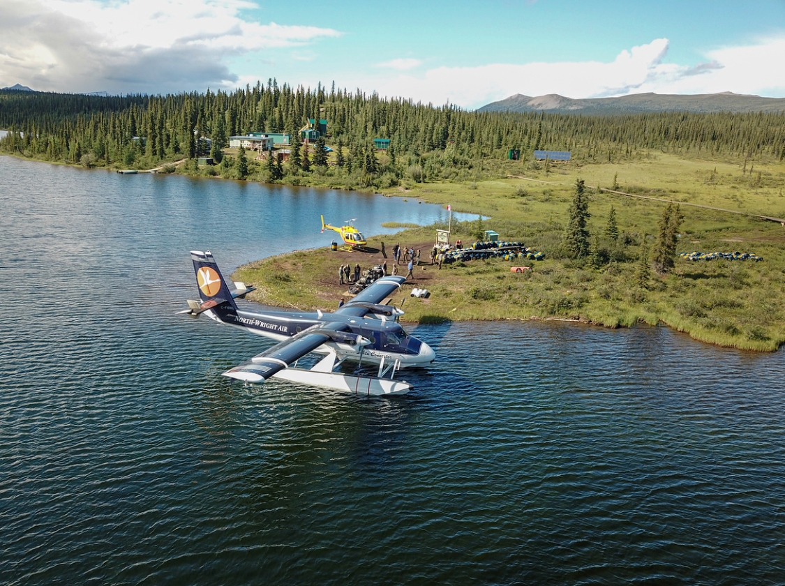 Raven's Throat Outfitters - Northwest Territories Big Game Guide Service