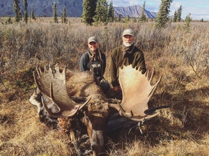 Alaskan Yukon Moose - Northwest Territories Guide & Outfitters